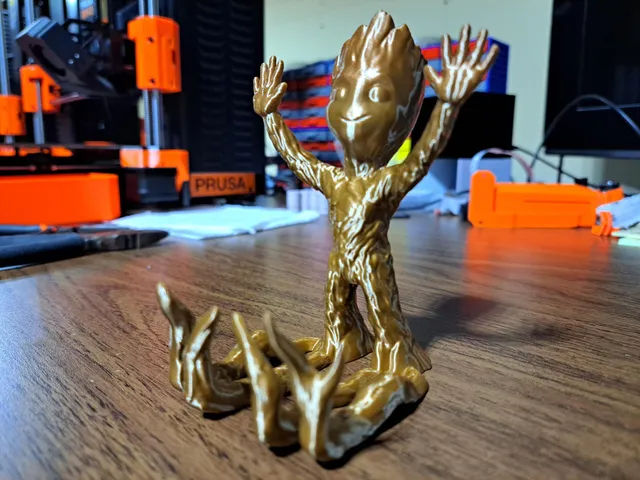 Groot cute phone stand by Marekp | Download free STL model | Printables.com