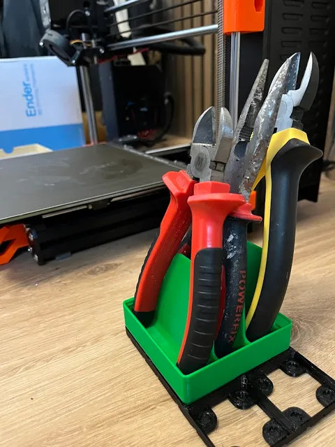 Make of Gridfinity mini nipper holder (self contained) by Vojtěch ...