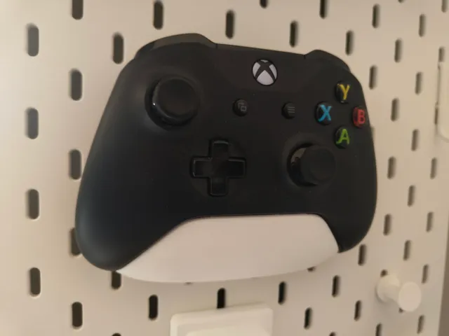 Xbox Controller Stand for IKEA SKÅDIS Pegboard by agepbiz | Download ...