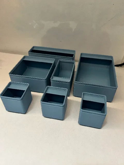 Make of Gridfinity Bin with Printable Label by Pred (parametric) by Dawid Iskra | Download free ...