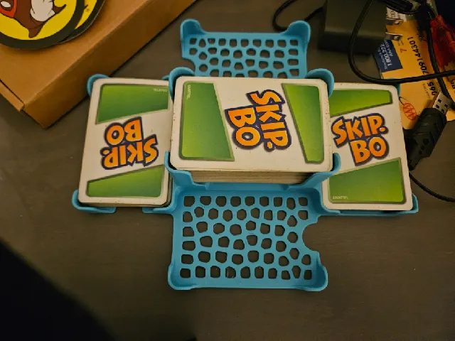 Voronoi Skip-Bo Card Rack by Grandpa 3DPrints | Download free STL model ...