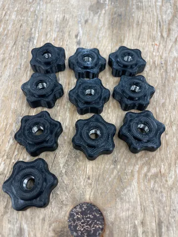 5/16 Nut Knob - Encapsulated Nut by Super7 | Download free STL model ...