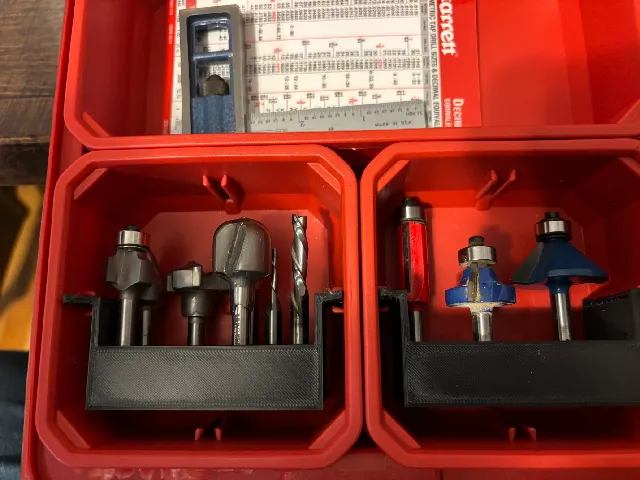 Offset version of the 1/4" router bit holder for low profile Packout ...