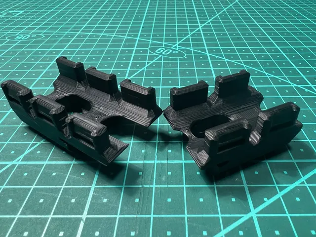 RatRig DIN Rail Wire Guide by Maxstupo | Download free STL model ...