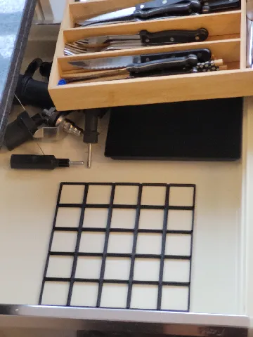 Gridfinity base with snap connectors by Neel | Download free STL model ...