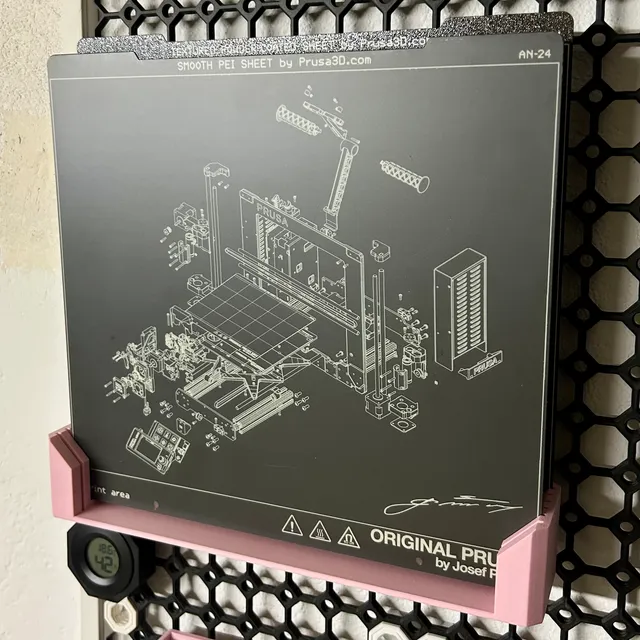 Make of Prusa Build Plate Multiboard holder by Danzel | Download free ...