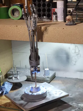 DIY Life-Size Terminator Arm Lamp by LayerLux3D | Download free STL ...