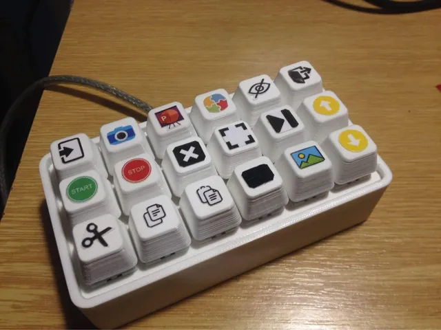 Raspberry Pi Pico 18-Key Macro Pad by mattoyo | Download free STL model ...