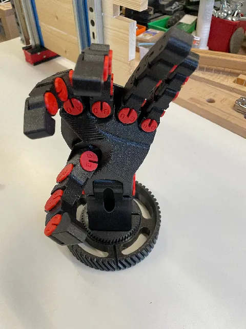 Make of Poseable Robot Hand (Left Hand) (PLA) by Robul | Download free ...