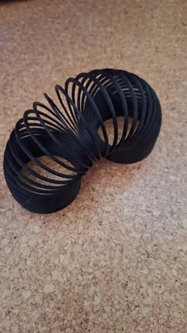 Slinky Spring Cylinder by Martin | Download free STL model | Printables.com