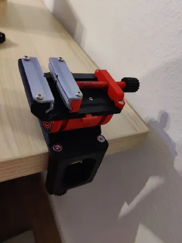 Multi-axis vice with interchangeable attachments. by sdaendi | Download ...