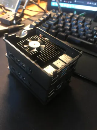 Raspberry Pi 4 Modular Stacking Cluster Case by sjogerst | Download ...