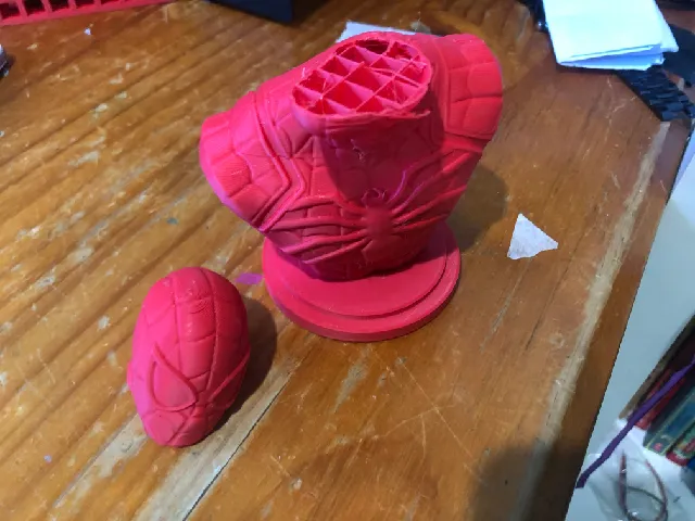 Make of Spider-Man Bust (no support) with round base by JackHammer ...