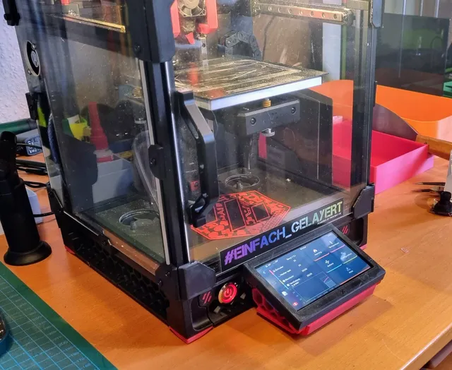 Make of Waveshare 4.3 inch display mount for the VORON V0.1 by Markus ...