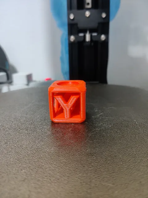 Make of Helix Test Cube / Filament Sample / XYZ Calibration by ...