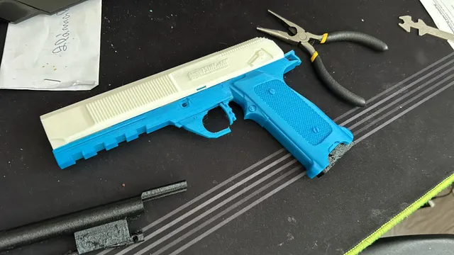 Cyberpunk 2077 - Tsunami Defense Systems Gun by ra100 | Download free ...