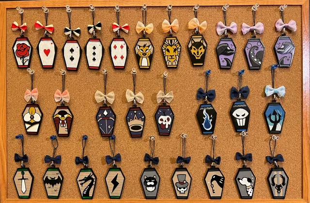 Ignihyde Dorm Charms - Twisted Wonderland - MSLA by ICosplayInsanity ...