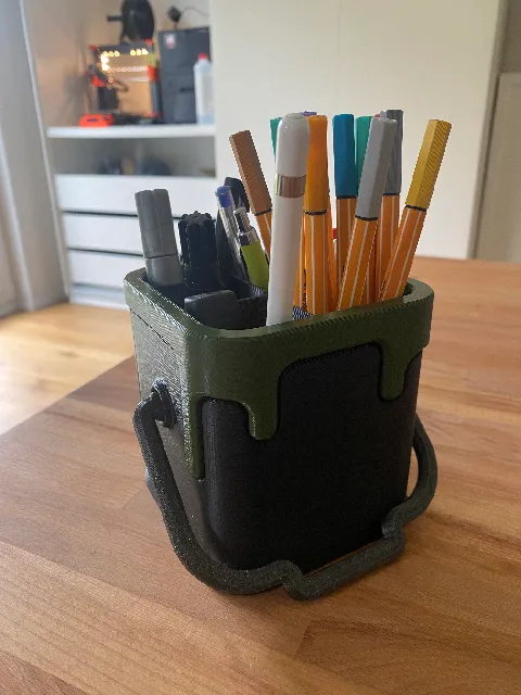 Make of Drippy Pail With Divider Insert by stkl12 | Download free STL ...