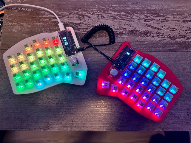 Kimiko split keyboard case by PuhaniJalmu | Download free STL model ...