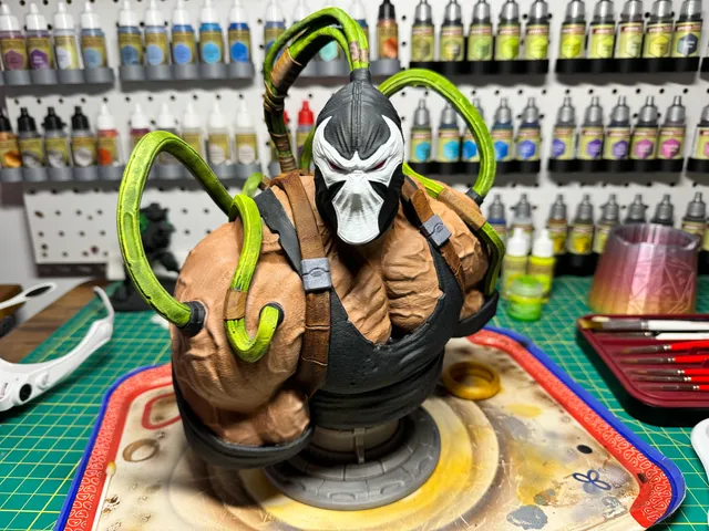 Bane Bust (pre-supported) by Eastman | Download free STL model ...