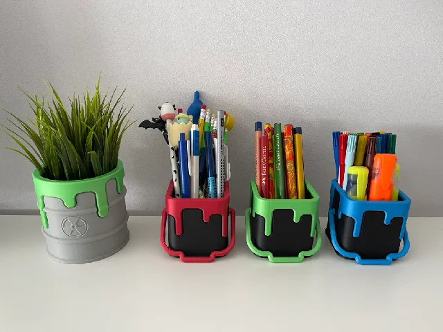 Make of Drippy Pail With Divider Insert by STORM DESIGN | Download free ...