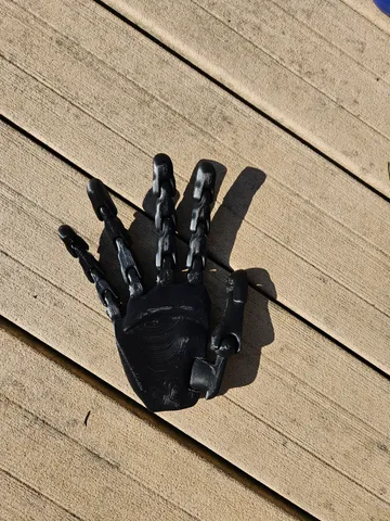 Poseable articulated hand model by Michael Wycoff | Download free STL ...