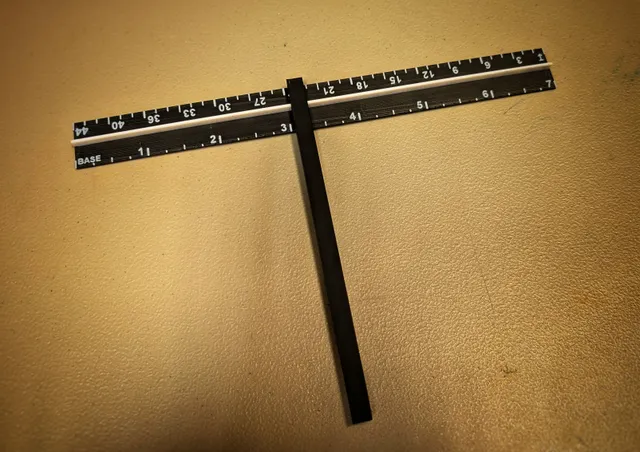 Gridfinity Ruler with Square Attachment by Natalie T | Download free ...