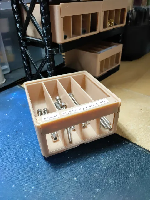 Make of Gridfinity Window Bins - 2x Tall, 2x Deep by methlon | Download ...