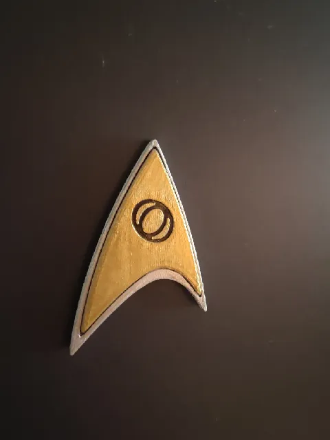 Make of Magnetic Science Officer Badge, Star Trek SNW by WormDrive PRO ...