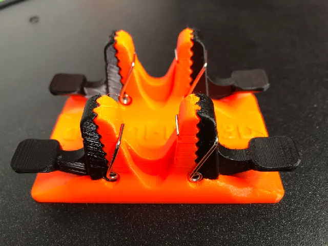 Make of Solder Fingers 2.0 - soldering aid / helping hand by Regis ...
