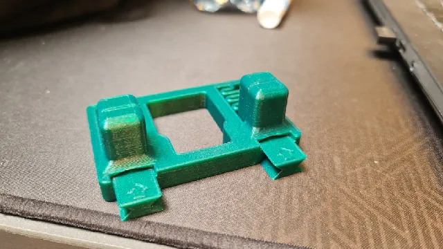 Soldering Helping Hands / Clamp for Wire Soldering by Print Hive ...
