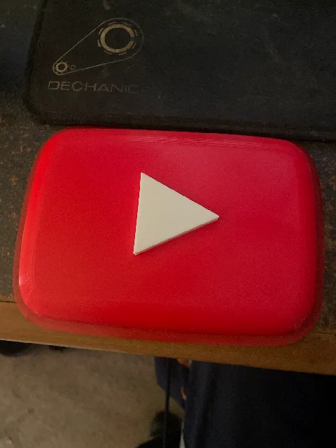 Make of YouTube play button by Alex Duecker | Download free STL model ...