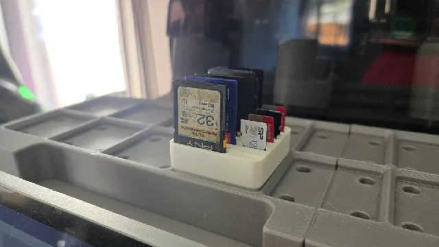 Gridfinity with pin SD card storage by Iain Hay | Download free STL model | Printables.com