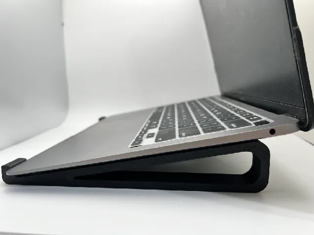 Make of Low profile laptop stand/riser. 3 different sizes by ...