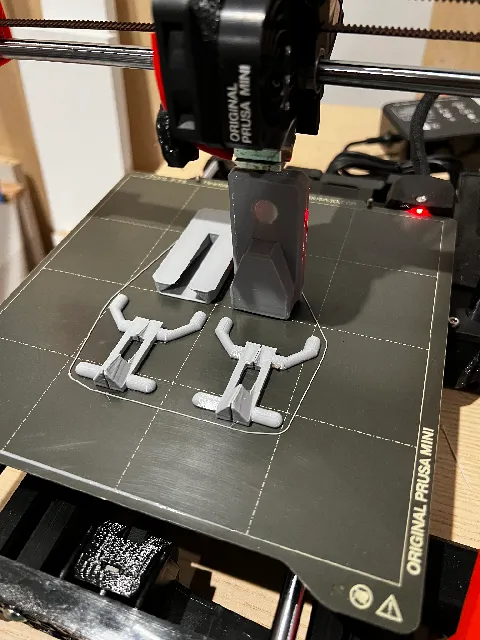 Make of Sy's Peglock - Locking Pegboard System by SirPrintsALot ...