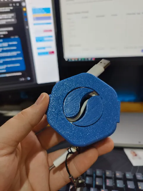 Make of Portable Cable Organizer / Winder by VicVL | Download free STL ...