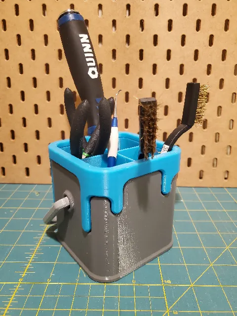 Make of Drippy Pail With Divider Insert by Stephanie O | Download free ...