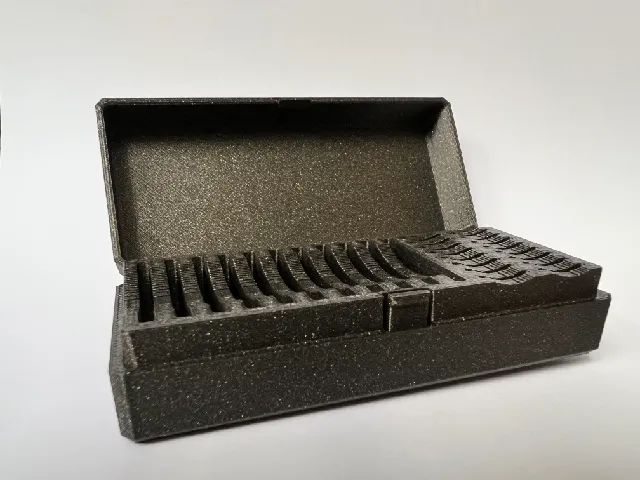 Make of SD & Micro SD - Card Box (for 11 x SD & 16 x microSD) print in ...