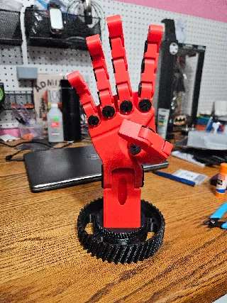 Poseable Robot Hand (Right Hand) (PLA) by Make-A-Print | Download free ...