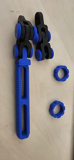Make of Threaded rod remix to join "Screw Clamp" and "Articulating ...
