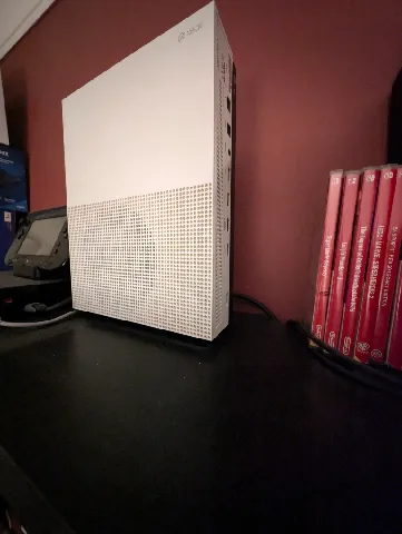 Xbox One S Vertical Stand with Rounded Corners by KubiV | Download free ...