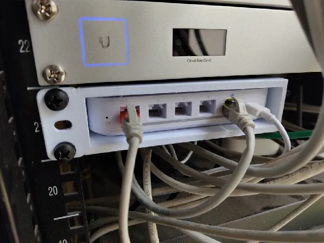 19" and 10" rack mount UniFi UXG Max / UniFi UCG-Ultra / UniFi UCG-Max ...