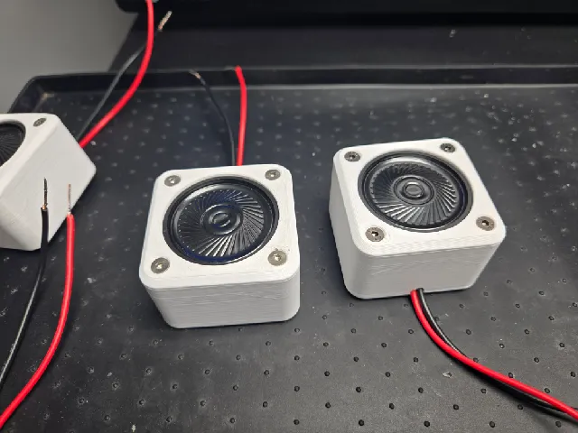 40mm speaker enclosure DFplayer 2W by Boopidoo | Download free STL ...