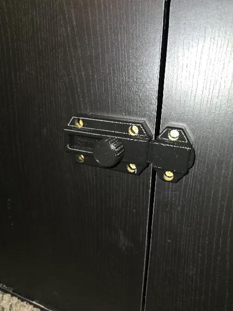 Make of Latch - Latch with Locking Mechanism - Latching Latch - Latched ...
