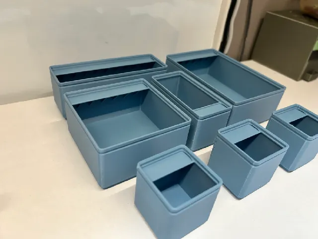 Make of Gridfinity Bin with Printable Label by Pred (parametric) by Dawid Iskra | Download free ...