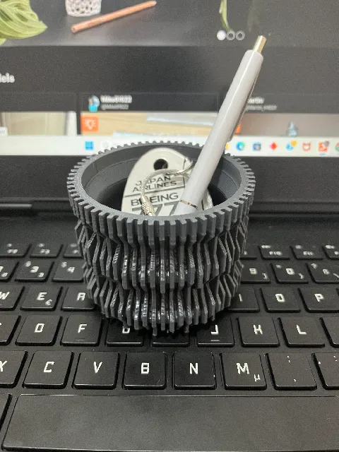 Make of Machine Core - Pot and Planter for plants and flowers - vase ...