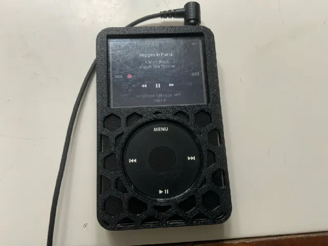 Make of iPod Classic 5G (30GB) Case with Hexagon Back (and more Designs ...