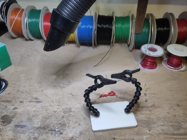 Make of Third hand for soldering by Ystvan | Download free STL model ...