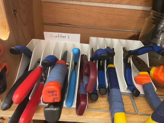 Make of Gridfinity Pliers Rack by Oliver Philbrick | Download free STL ...