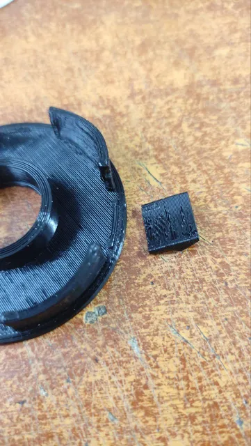 Make of Floating / Dynamic Center Hub Cap (modular) (openscad) by -Yan ...
